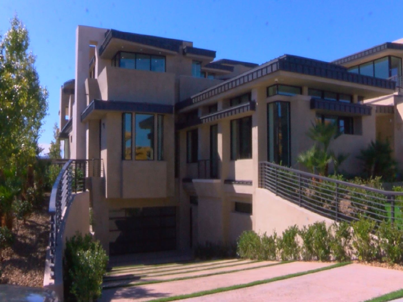 GALLERY | Living in luxury in the mega mansions of Southern Nevada | KSNV